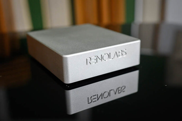 USB Reclocker - RENOLABS